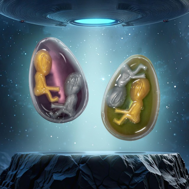 Hoot Twin Aliens In Egg - Ocado
