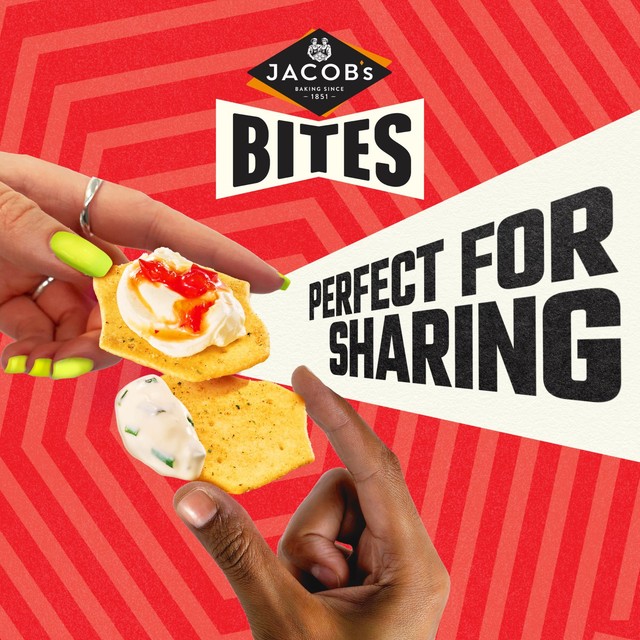 Jacob's Bites Sweet Chilli & Sour Cream Crackers - Ocado