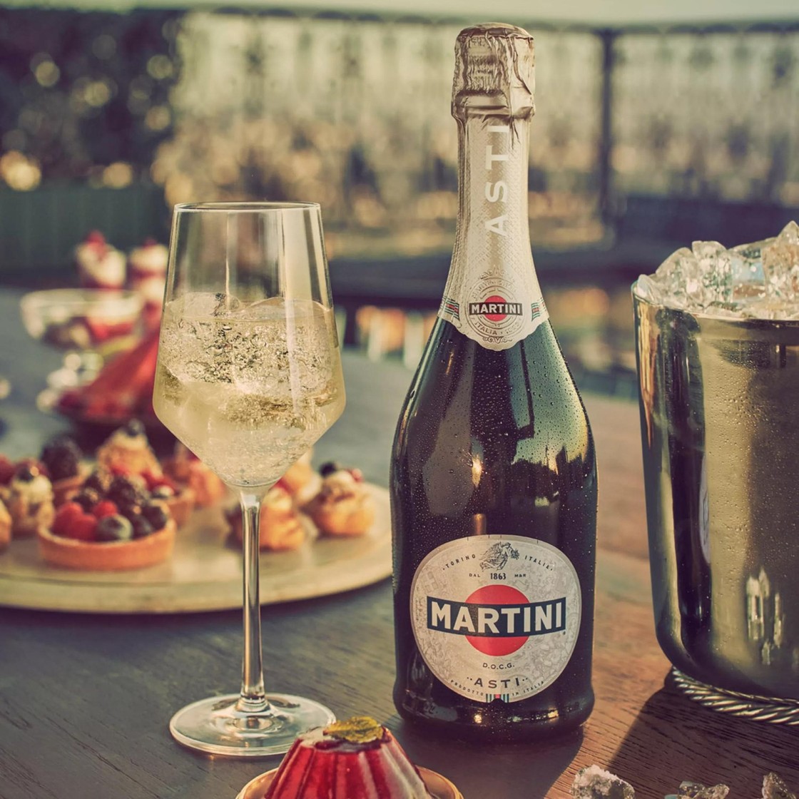 Asti Martini Sparkling Italian Wine - Ocado