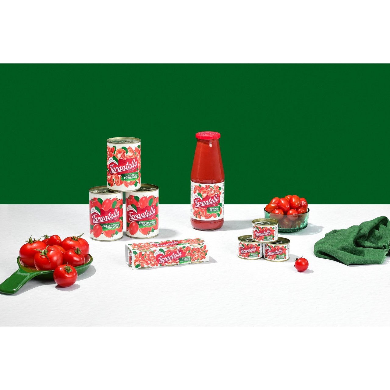 Tarantella Organic Peeled Plum tomatoes in Tomato Juice - Ocado