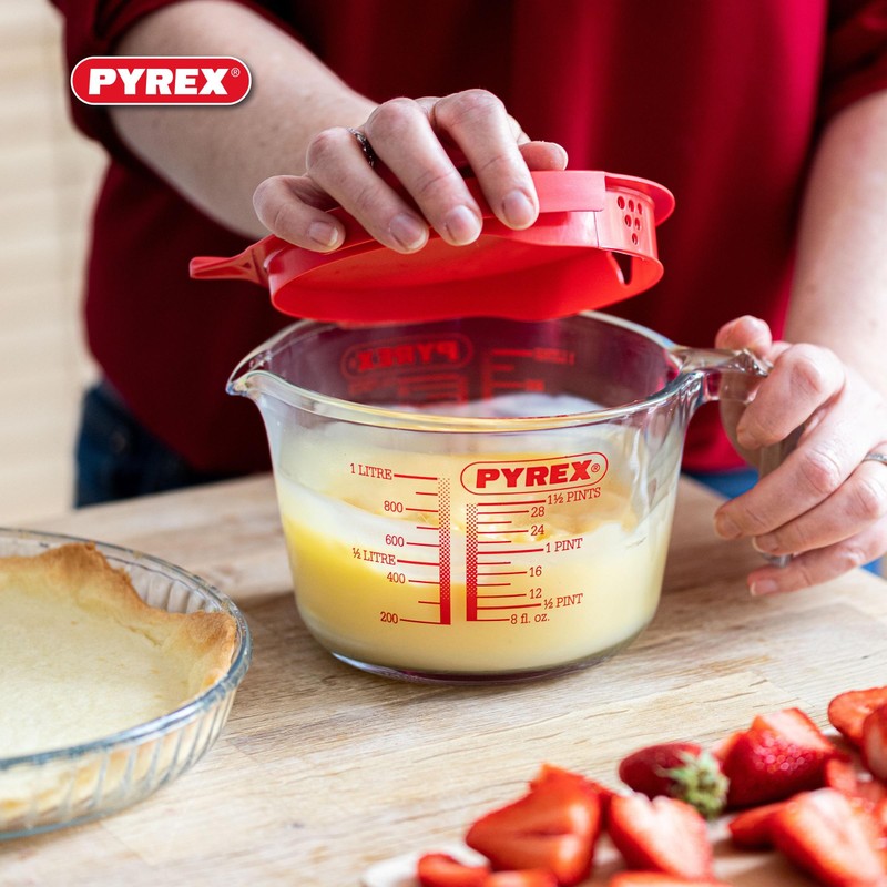 Pyrex Jug with Lid 1L - Ocado