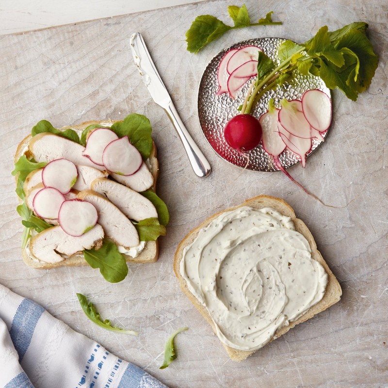 Philadelphia Chives Soft Cream Cheese - Ocado